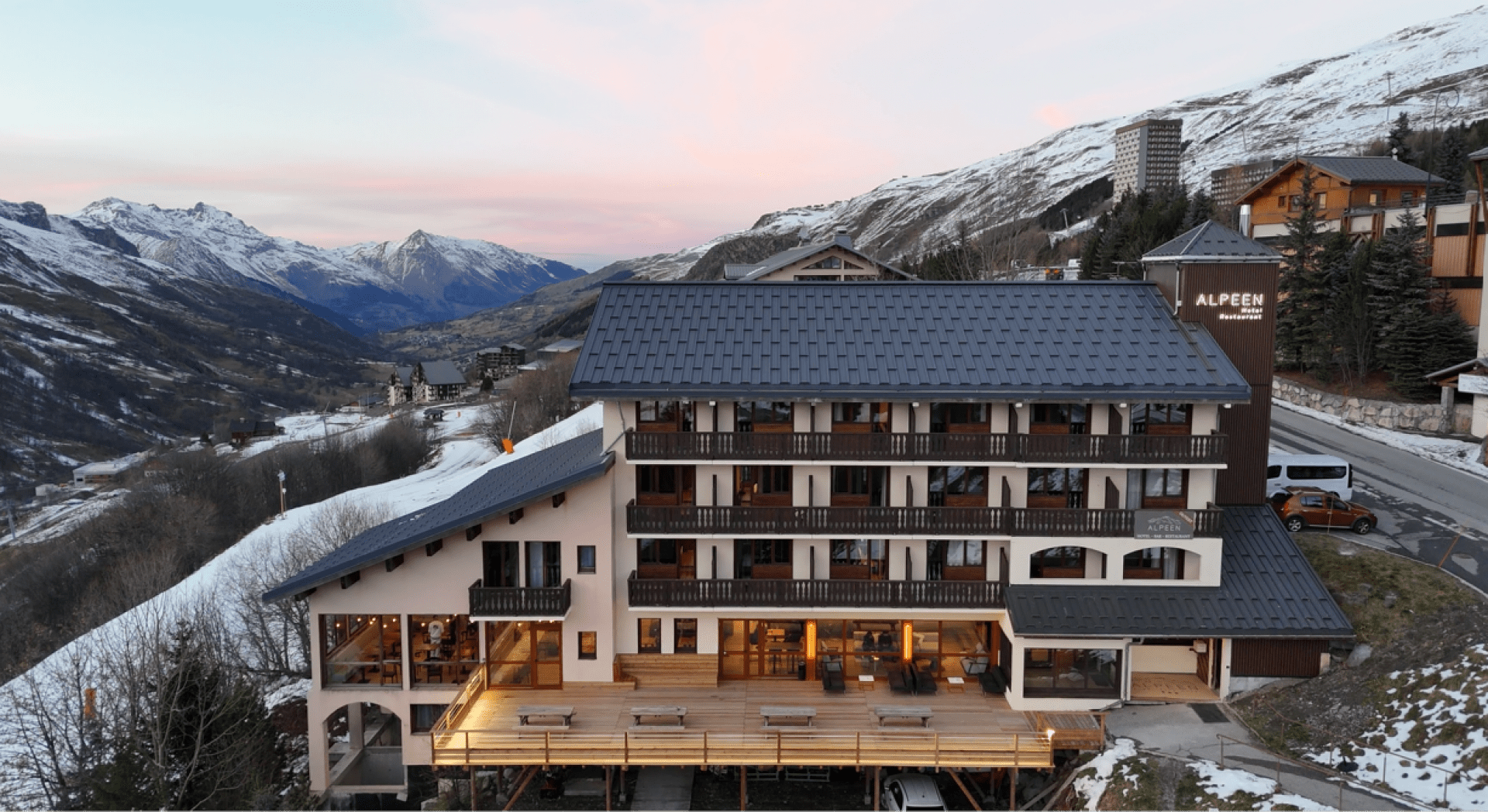 Hotel Alpeen - Official website - Les Menuires 3 Vallées resort